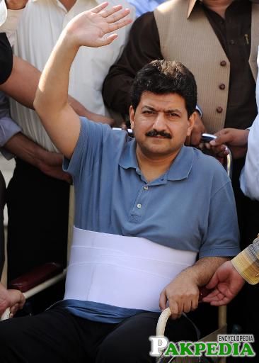 Hamid Mir - Biography, Education, Family, Career, and Awards