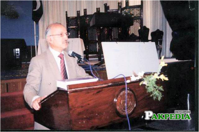 Tariq Rahman | Pakpedia